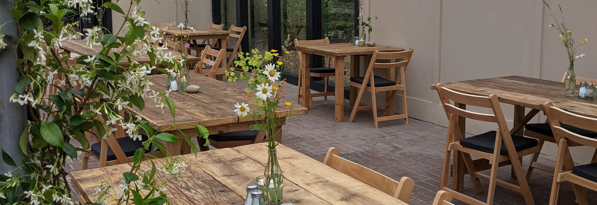 Indoor Products – The Trestle Table Company
